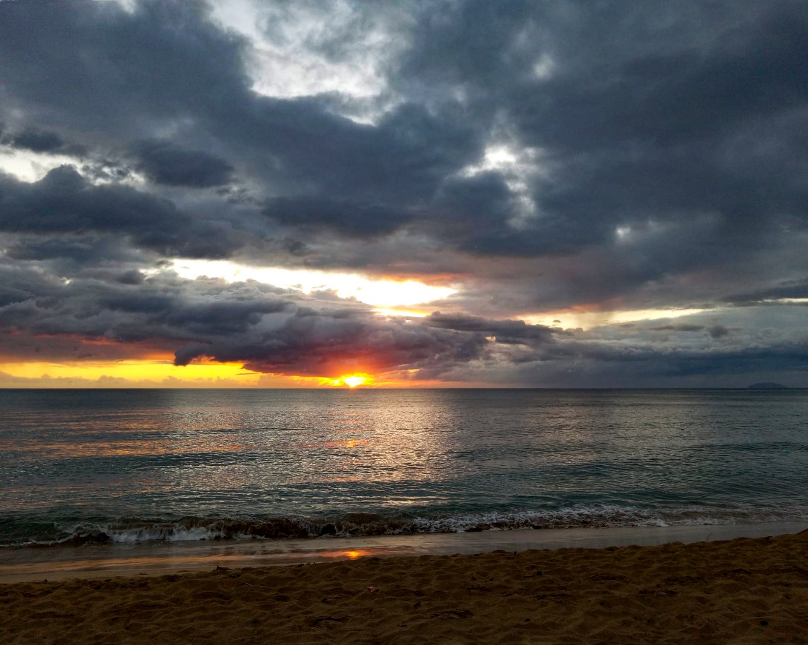 Sandy Beach by NP4JJ | Beaches On The Air